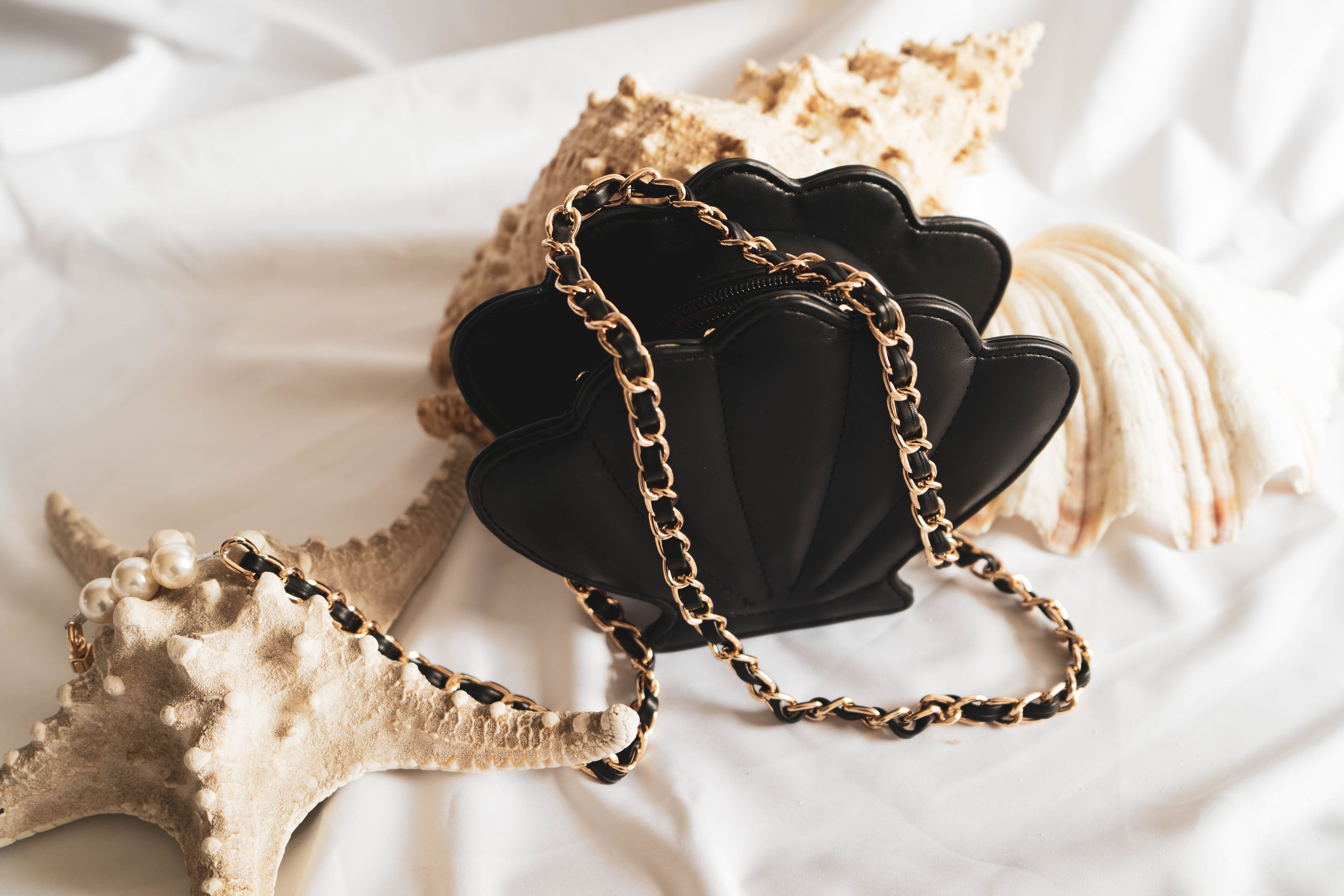 Nook's Fan Paradise 🍃 | Handmade Animal Crossing Merch Shop – Baddyfox